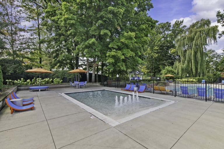 1 & 2 Bedroom Apartments in Troy, MI | Gables of Troy